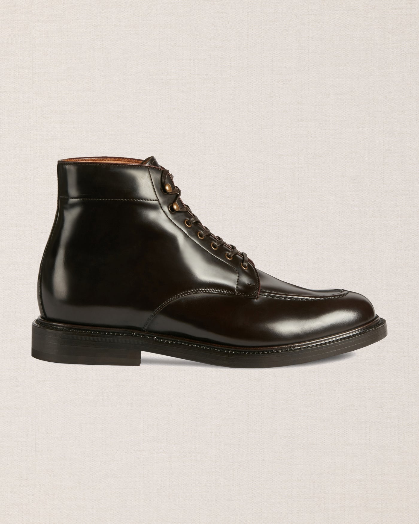 Men's Lace-up brushed smooth calfskin boots with leather sole | Velasca